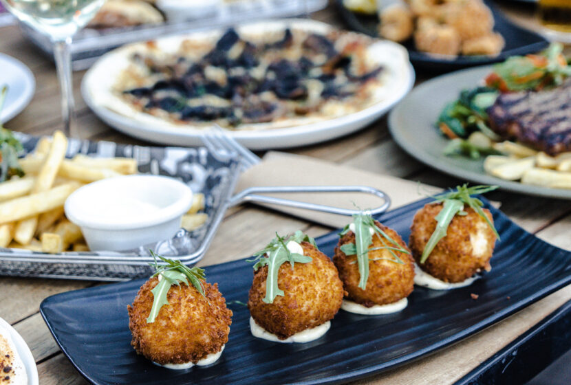 Eat & Drink at Friday's Riverside, Fortitude Valley Brisbane